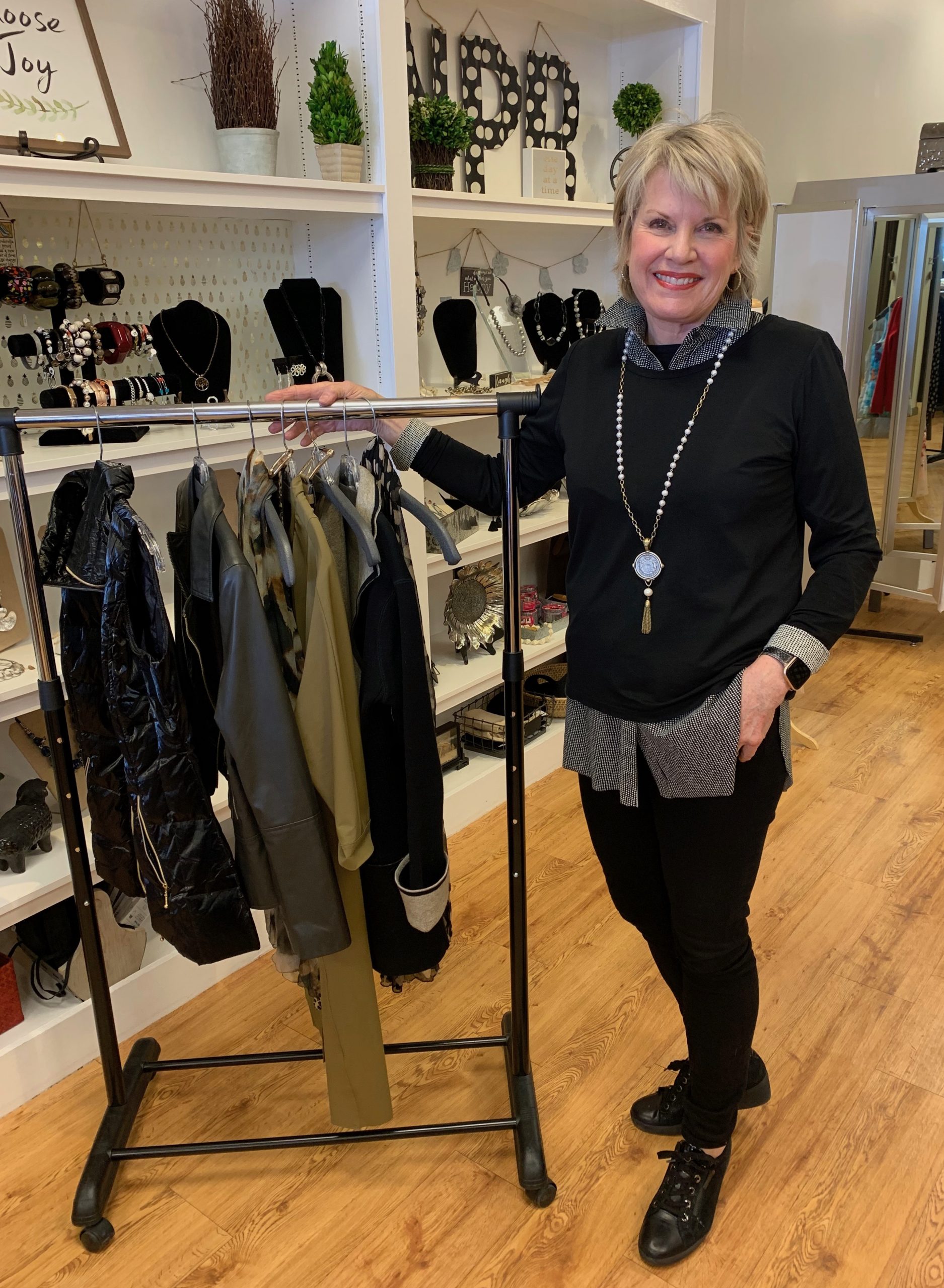 FIGHT FRUMPY- 10 MUST HAVE WARDROBE ITEMS – fashionwise by Ann